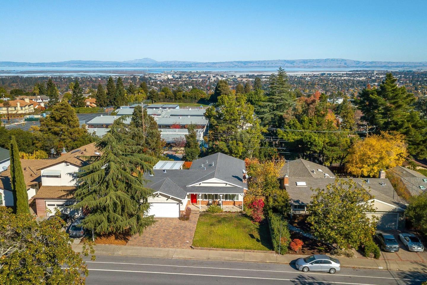 Emerald Hill Rd, Redwood City, CA 94061 - Dragon1USA